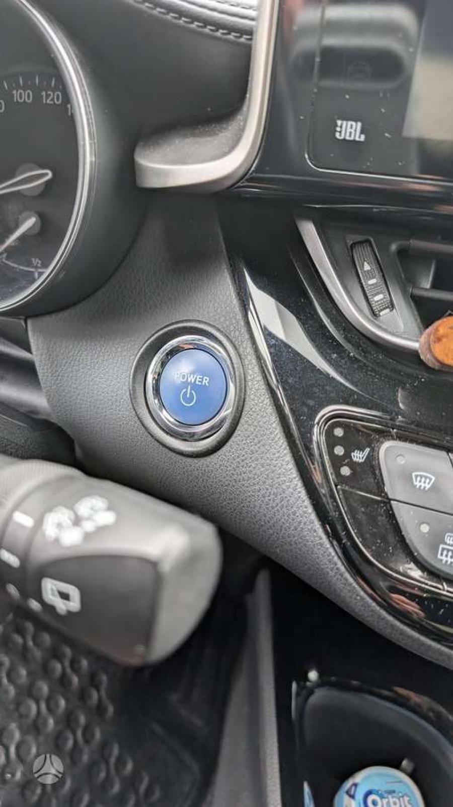 Синий Тойота C-HR 2018 в Каунас, объемом двигателя 1.80 л и пробегом 100 тыс. км за 17500 €, фото 27 на AUTOMOTO.COM.LV