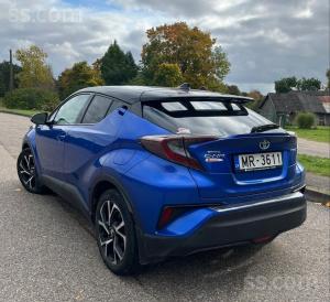Blue Toyota C-HR 2019 in Ventspils, with an engine capacity of 1.80 L and mileage of 88 thousand km for 20150 €, photo 11 on AUTOMOTO.COM.LV