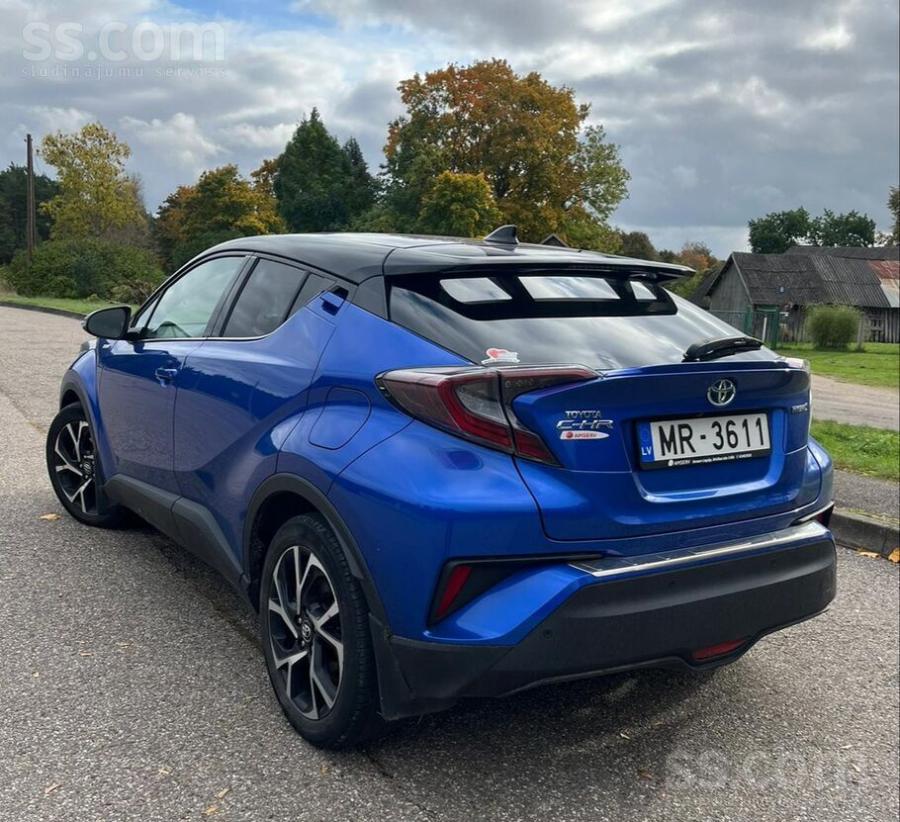 Blue Toyota C-HR 2019 in Ventspils, with an engine capacity of 1.80 L and mileage of 88 thousand km for 20150 €, photo 11 on AUTOMOTO.COM.LV