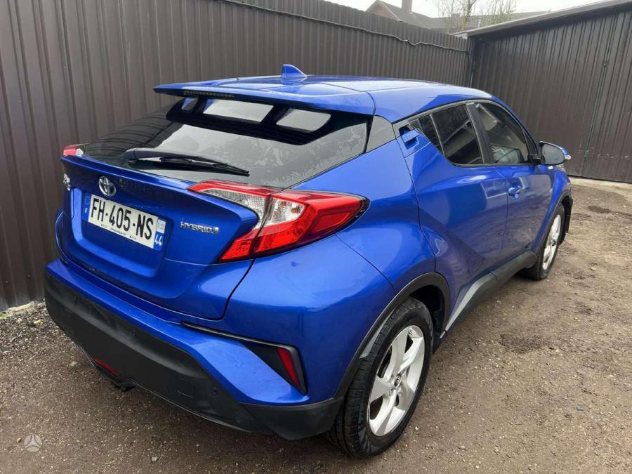 Zils Toyota C-HR 2019 Kauņa, ar dzinēja tilpumu 1.80 L un nobraukumu 133 tūkst. km par 9700 €, foto 7 vietnē AUTOMOTO.COM.LV