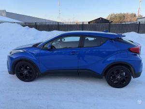 Blue Toyota C-HR 2019 in Vilnius, with an engine capacity of 1.80 L and mileage of 126 thousand km for 16350 €, photo 7 on AUTOMOTO.COM.LV
