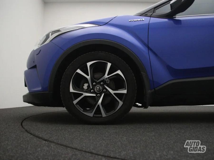 Синий Тойота C-HR 2019 в Вильнюс, объемом двигателя 1.80 л и пробегом 100 тыс. км за 18199 €, фото 28 на AUTOMOTO.COM.LV