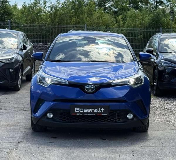 Синий Тойота C-HR 2019 в Вильнюс, объемом двигателя 1.80 л и пробегом 139 тыс. км за 15990 €, фото 2 на AUTOMOTO.COM.LV