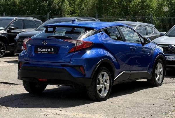 Синий Тойота C-HR 2019 в Вильнюс, объемом двигателя 1.80 л и пробегом 139 тыс. км за 15990 €, фото 7 на AUTOMOTO.COM.LV