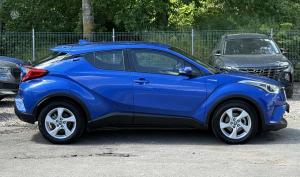 Blue Toyota C-HR 2019 in Vilnius, with an engine capacity of 1.80 L and mileage of 139 thousand km for 15990 €, photo 9 on AUTOMOTO.COM.LV