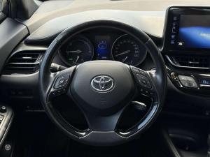 Blue Toyota C-HR 2019 in Vilnius, with an engine capacity of 1.80 L and mileage of 139 thousand km for 15990 €, photo 24 on AUTOMOTO.COM.LV