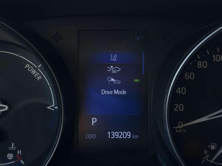 Blue Toyota C-HR 2019 in Vilnius, with an engine capacity of 1.80 L and mileage of 139 thousand km for 15990 €, photo 27 on AUTOMOTO.COM.LV