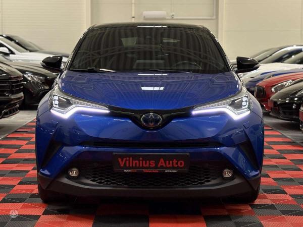 Blue Toyota C-HR 2019 in Vilnius, with an engine capacity of 1.80 L and mileage of 86 thousand km for 17999 €, photo 2 on AUTOMOTO.COM.LV