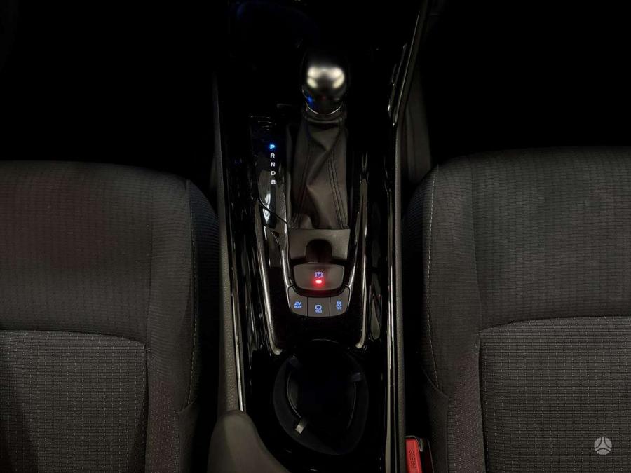 Синий Тойота C-HR 2019 в Вильнюс, объемом двигателя 1.80 л и пробегом 86 тыс. км за 17999 €, фото 22 на AUTOMOTO.COM.LV