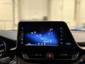 Синий Тойота C-HR 2019 в Вильнюс, объемом двигателя 1.80 л и пробегом 86 тыс. км за 17999 €, фото 25 на AUTOMOTO.COM.LV