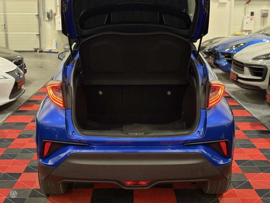 Синий Тойота C-HR 2019 в Вильнюс, объемом двигателя 1.80 л и пробегом 86 тыс. км за 17999 €, фото 30 на AUTOMOTO.COM.LV