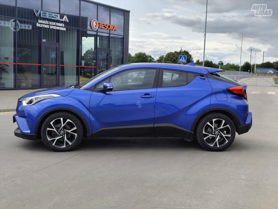 Синий Тойота C-HR 2019 в Шяуляй, объемом двигателя 2.00 л и пробегом 121 тыс. км за 14000 €, фото 11 на AUTOMOTO.COM.LV