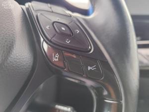 Синий Тойота C-HR 2019 в Шяуляй, объемом двигателя 2.00 л и пробегом 121 тыс. км за 14000 €, фото 15 на AUTOMOTO.COM.LV