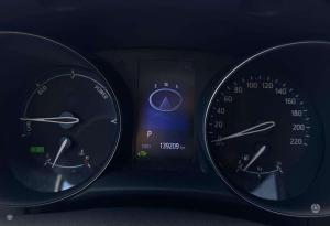 Blue Toyota C-HR 2019 in Vilnius, with an engine capacity of 1.80 L and mileage of 139 thousand km for 15990 €, photo 26 on AUTOMOTO.COM.LV