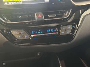 Blue Toyota C-HR 2019 in Siauliai, with an engine capacity of 1.80 L and mileage of 69 thousand km for 19900 €, photo 21 on AUTOMOTO.COM.LV