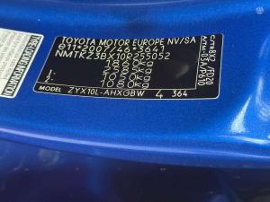 Blue Toyota C-HR 2019 in Siauliai, with an engine capacity of 1.80 L and mileage of 69 thousand km for 19900 €, photo 28 on AUTOMOTO.COM.LV