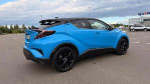 Синий Тойота C-HR 2019 в Вильнюс, объемом двигателя 1.80 л и пробегом 111 тыс. км за 18000 €, фото 5 на AUTOMOTO.COM.LV