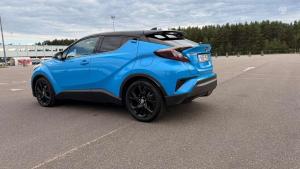 Синий Тойота C-HR 2019 в Вильнюс, объемом двигателя 1.80 л и пробегом 111 тыс. км за 18000 €, фото 7 на AUTOMOTO.COM.LV