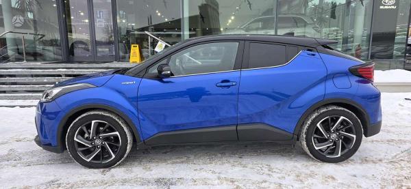 Blue Toyota C-HR 2020 in Vilnius, with an engine capacity of 1.99 L and mileage of 103 thousand km for 21650 €, photo 6 on AUTOMOTO.COM.LV