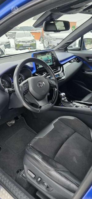 Blue Toyota C-HR 2020 in Vilnius, with an engine capacity of 1.99 L and mileage of 103 thousand km for 21650 €, photo 15 on AUTOMOTO.COM.LV