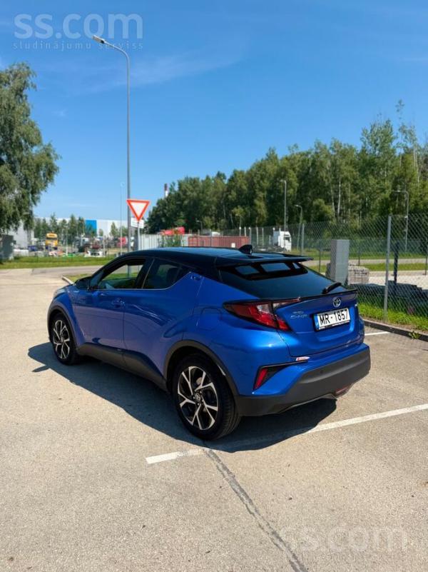 Синий Тойота C-HR 2020 в Рига, объемом двигателя 1.80 л и пробегом 74 тыс. км за 19430 €, фото 5 на AUTOMOTO.COM.LV