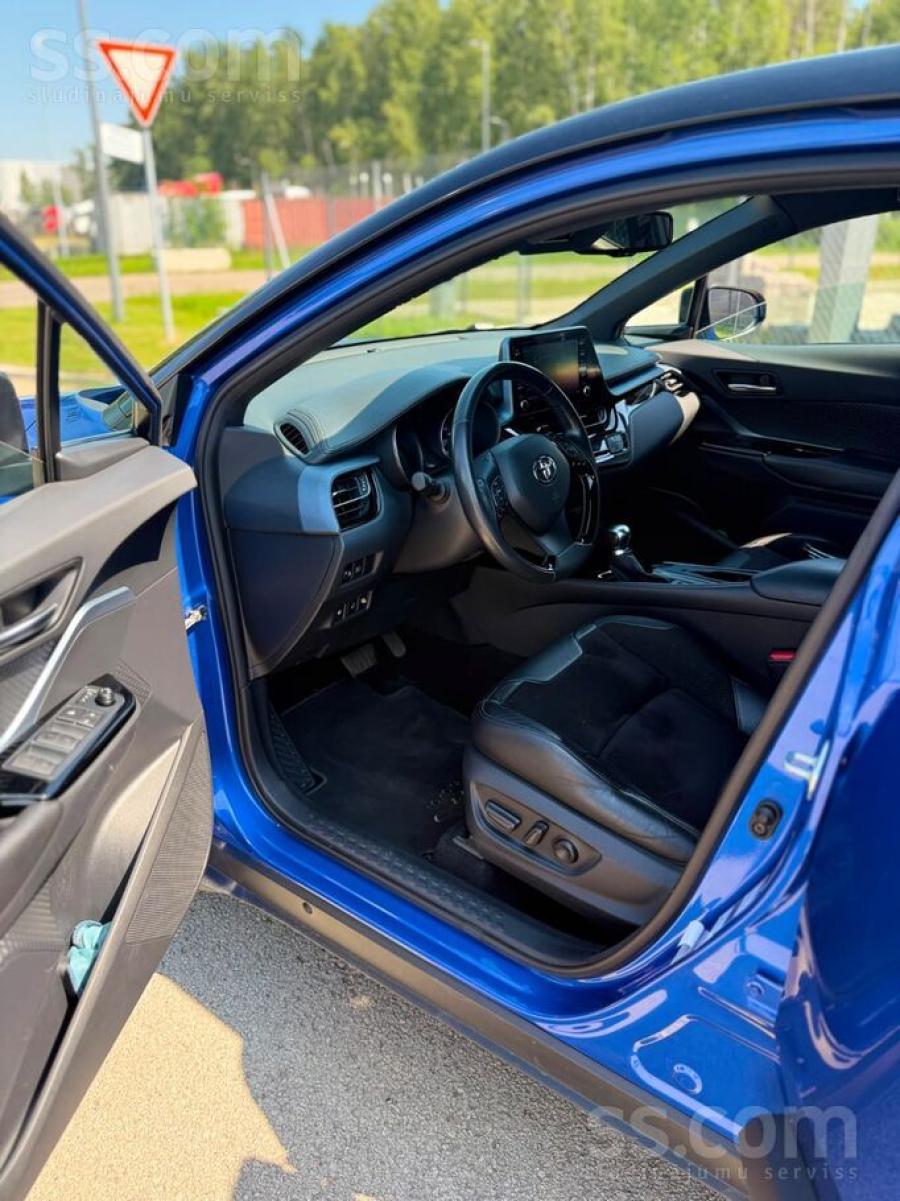 Zils Toyota C-HR 2020 Rīga, ar dzinēja tilpumu 1.80 L un nobraukumu 74 tūkst. km par 19430 €, foto 7 vietnē AUTOMOTO.COM.LV