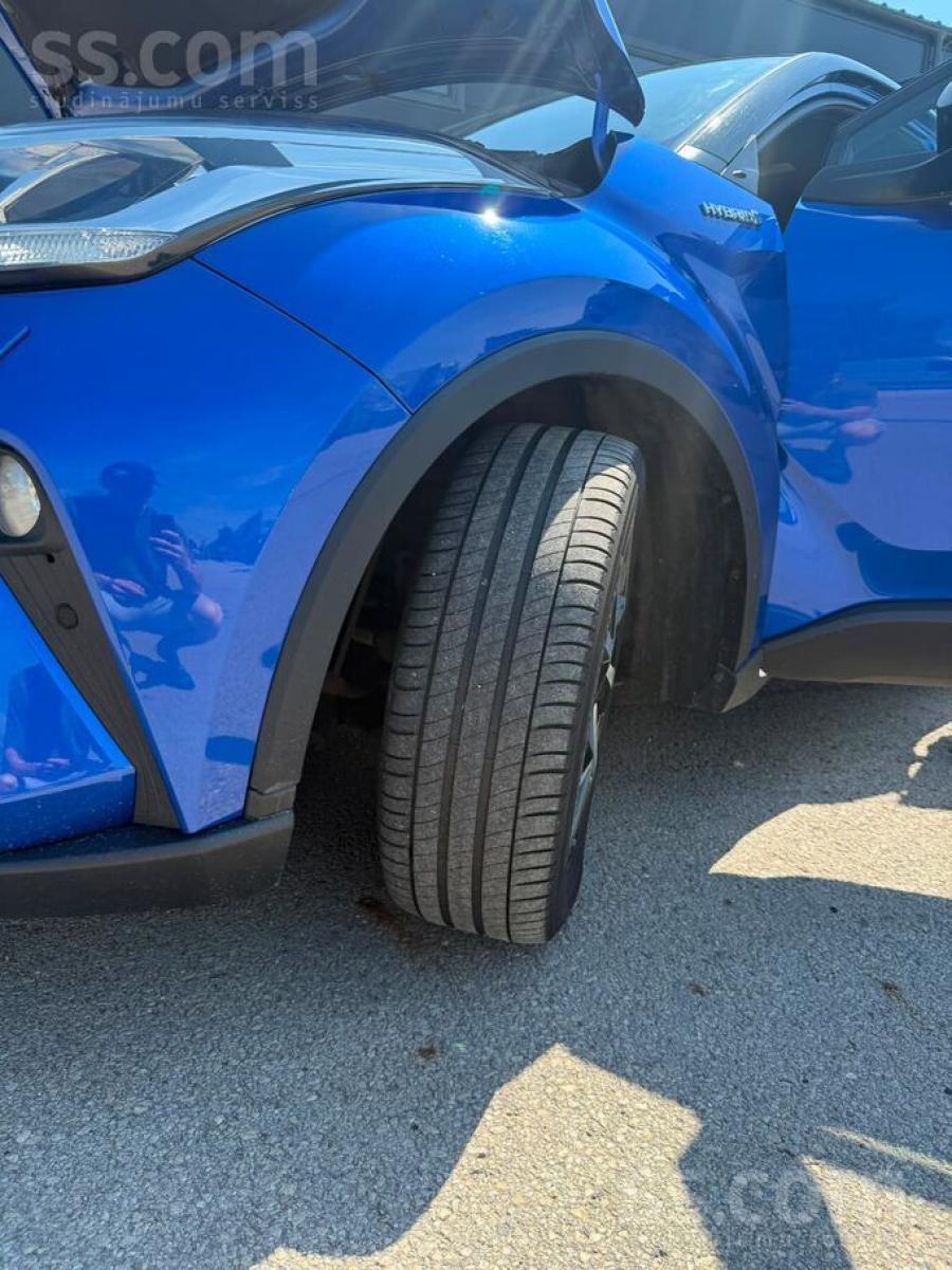 Zils Toyota C-HR 2020 Rīga, ar dzinēja tilpumu 1.80 L un nobraukumu 74 tūkst. km par 19430 €, foto 17 vietnē AUTOMOTO.COM.LV