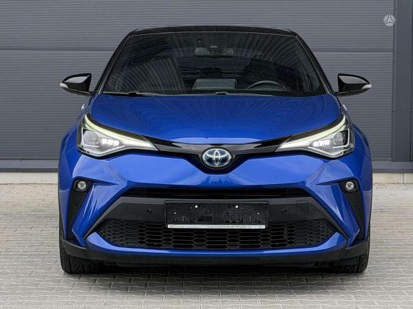Синий Тойота C-HR 2020 в Шяуляй, объемом двигателя 1.80 л и пробегом 185 тыс. км за 17990 €, фото 2 на AUTOMOTO.COM.LV