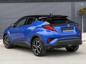 Blue Toyota C-HR 2020 in Siauliai, with an engine capacity of 1.80 L and mileage of 185 thousand km for 17990 €, photo 6 on AUTOMOTO.COM.LV