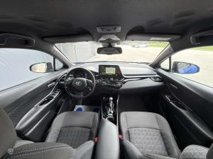 Blue Toyota C-HR 2020 in Siauliai, with an engine capacity of 1.80 L and mileage of 185 thousand km for 17990 €, photo 20 on AUTOMOTO.COM.LV