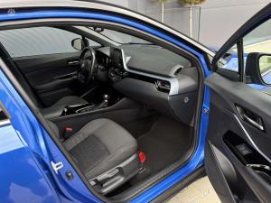 Blue Toyota C-HR 2020 in Siauliai, with an engine capacity of 1.80 L and mileage of 185 thousand km for 17990 €, photo 22 on AUTOMOTO.COM.LV