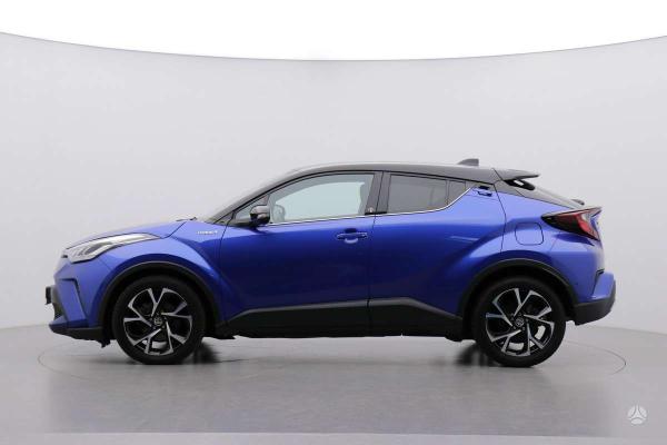 Синий Тойота C-HR 2020 в Вильнюс, объемом двигателя 1.99 л и пробегом 95 тыс. км за 23900 €, фото 4 на AUTOMOTO.COM.LV
