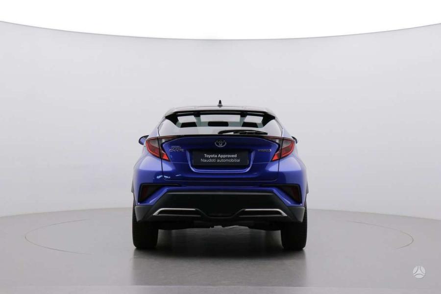 Синий Тойота C-HR 2020 в Вильнюс, объемом двигателя 1.99 л и пробегом 95 тыс. км за 23900 €, фото 6 на AUTOMOTO.COM.LV