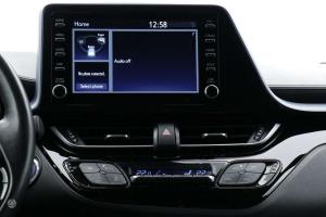 Синий Тойота C-HR 2020 в Вильнюс, объемом двигателя 1.99 л и пробегом 95 тыс. км за 23900 €, фото 16 на AUTOMOTO.COM.LV