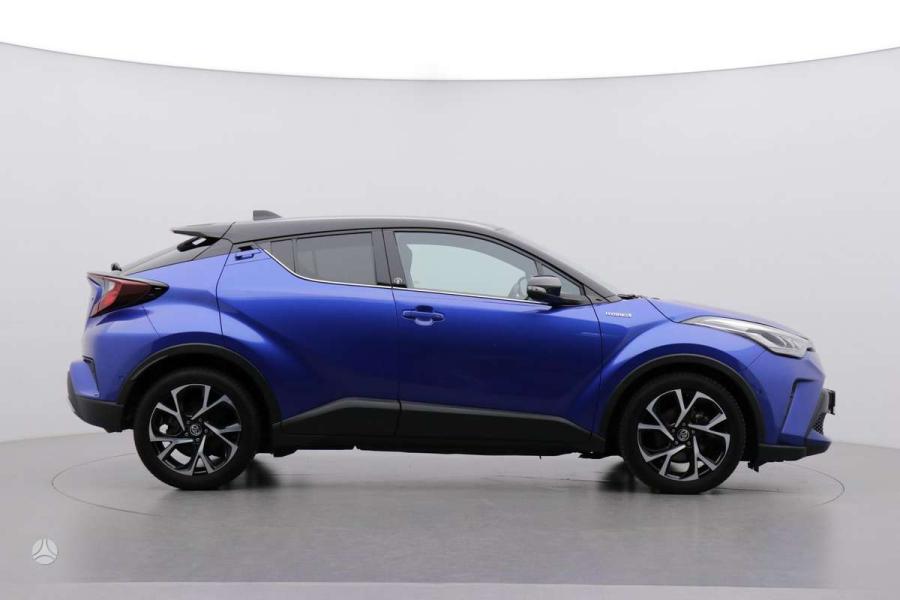 Синий Тойота C-HR 2020 в Вильнюс, объемом двигателя 1.99 л и пробегом 95 тыс. км за 23900 €, фото 18 на AUTOMOTO.COM.LV