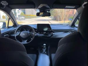 Синий Тойота C-HR 2020 в Каунас, объемом двигателя 1.80 л и пробегом 158 тыс. км за 15990 €, фото 14 на AUTOMOTO.COM.LV