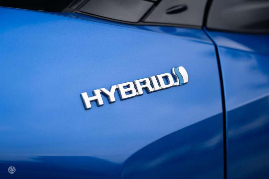 Zils Toyota C-HR 2020 Viļņa, ar dzinēja tilpumu 1.80 L un nobraukumu 144 tūkst. km par 19500 €, foto 11 vietnē AUTOMOTO.COM.LV