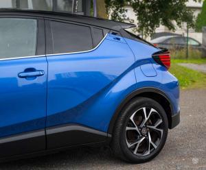 Zils Toyota C-HR 2020 Viļņa, ar dzinēja tilpumu 1.80 L un nobraukumu 144 tūkst. km par 19500 €, foto 13 vietnē AUTOMOTO.COM.LV