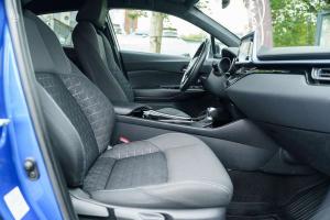 Zils Toyota C-HR 2020 Viļņa, ar dzinēja tilpumu 1.80 L un nobraukumu 144 tūkst. km par 19500 €, foto 23 vietnē AUTOMOTO.COM.LV
