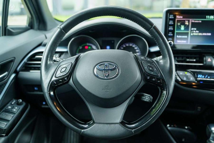 Zils Toyota C-HR 2020 Viļņa, ar dzinēja tilpumu 1.80 L un nobraukumu 144 tūkst. km par 19500 €, foto 26 vietnē AUTOMOTO.COM.LV