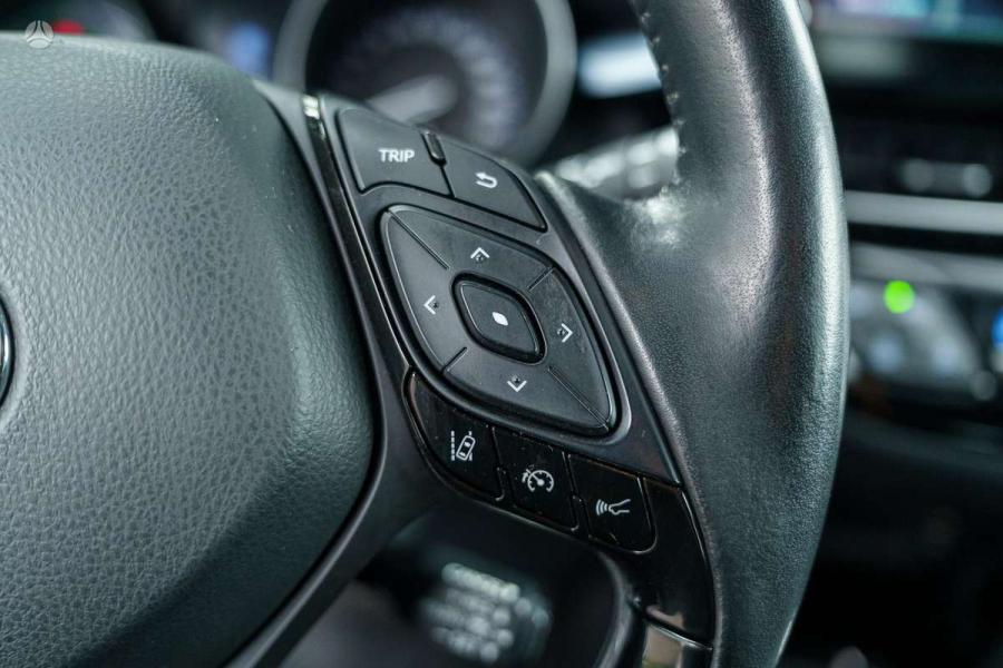 Zils Toyota C-HR 2020 Viļņa, ar dzinēja tilpumu 1.80 L un nobraukumu 144 tūkst. km par 19500 €, foto 27 vietnē AUTOMOTO.COM.LV
