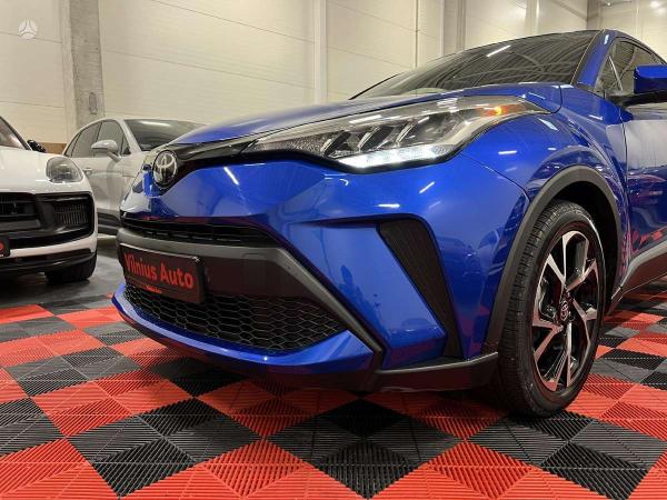 Zils Toyota C-HR 2021 Viļņa, ar dzinēja tilpumu 1.99 L un nobraukumu 9 tūkst. km par 18000 €, foto 7 vietnē AUTOMOTO.COM.LV