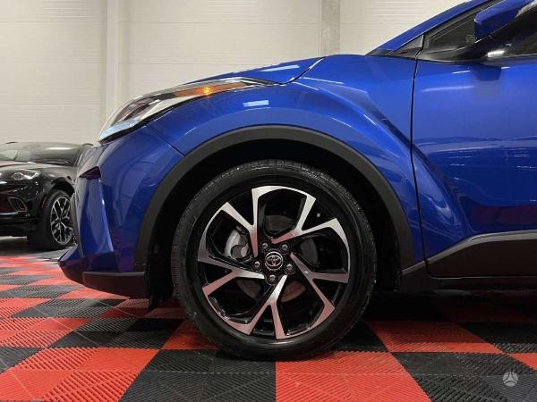 Zils Toyota C-HR 2021 Viļņa, ar dzinēja tilpumu 1.99 L un nobraukumu 9 tūkst. km par 18000 €, foto 11 vietnē AUTOMOTO.COM.LV