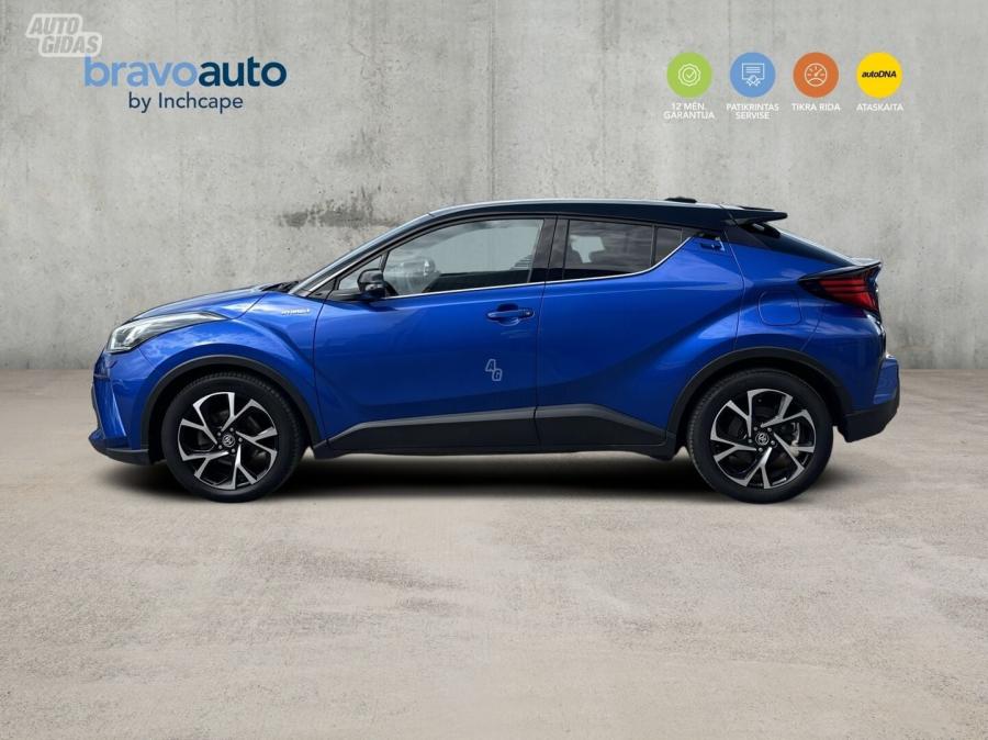 Blue Toyota C-HR 2021 in Kaunas, with an engine capacity of 1.80 L and mileage of 111 thousand km for 22471 €, photo 3 on AUTOMOTO.COM.LV