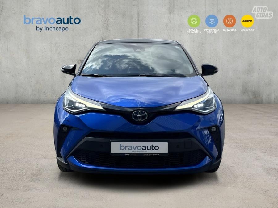 Blue Toyota C-HR 2021 in Kaunas, with an engine capacity of 1.80 L and mileage of 111 thousand km for 22471 €, photo 9 on AUTOMOTO.COM.LV