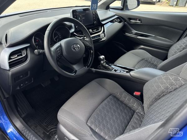 Zils Toyota C-HR 2021 Kauņa, ar dzinēja tilpumu 1.80 L un nobraukumu 111 tūkst. km par 21972 €, foto 9 vietnē AUTOMOTO.COM.LV