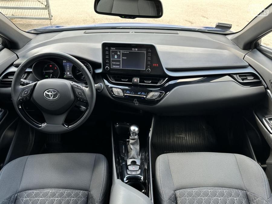 Blue Toyota C-HR 2021 in Kaunas, with an engine capacity of 1.80 L and mileage of 111 thousand km for 22471 €, photo 14 on AUTOMOTO.COM.LV