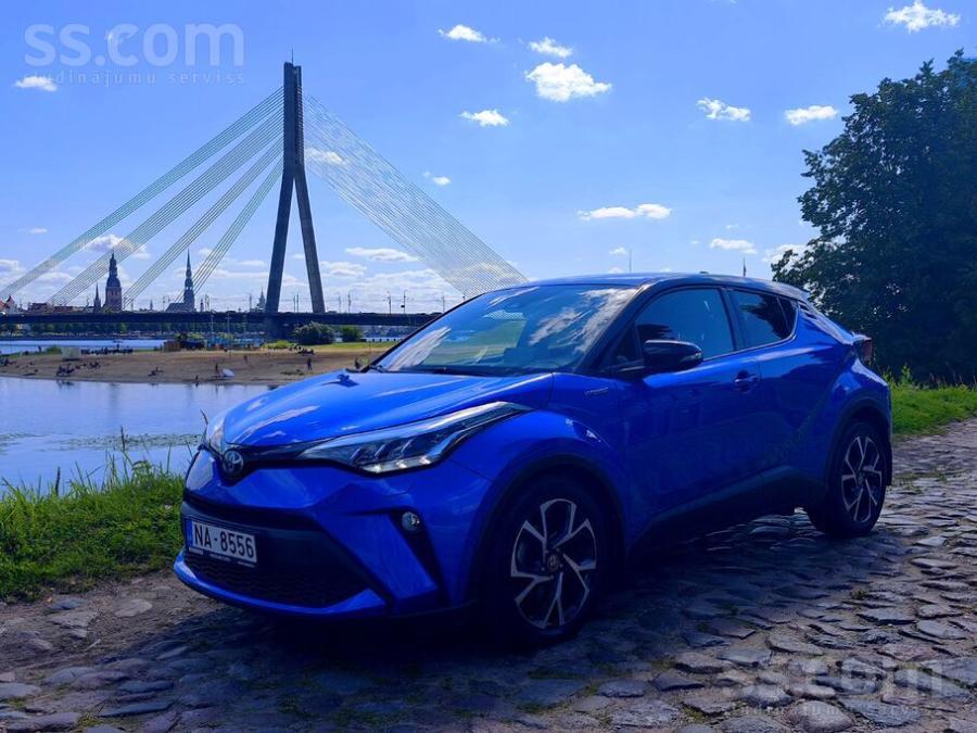 Синий Тойота C-HR 2021 в Рига, объемом двигателя 1.80 л и пробегом 53 тыс. км за 22500 €, фото 1 на AUTOMOTO.COM.LV