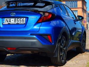 Синий Тойота C-HR 2021 в Рига, объемом двигателя 1.80 л и пробегом 53 тыс. км за 22500 €, фото 5 на AUTOMOTO.COM.LV