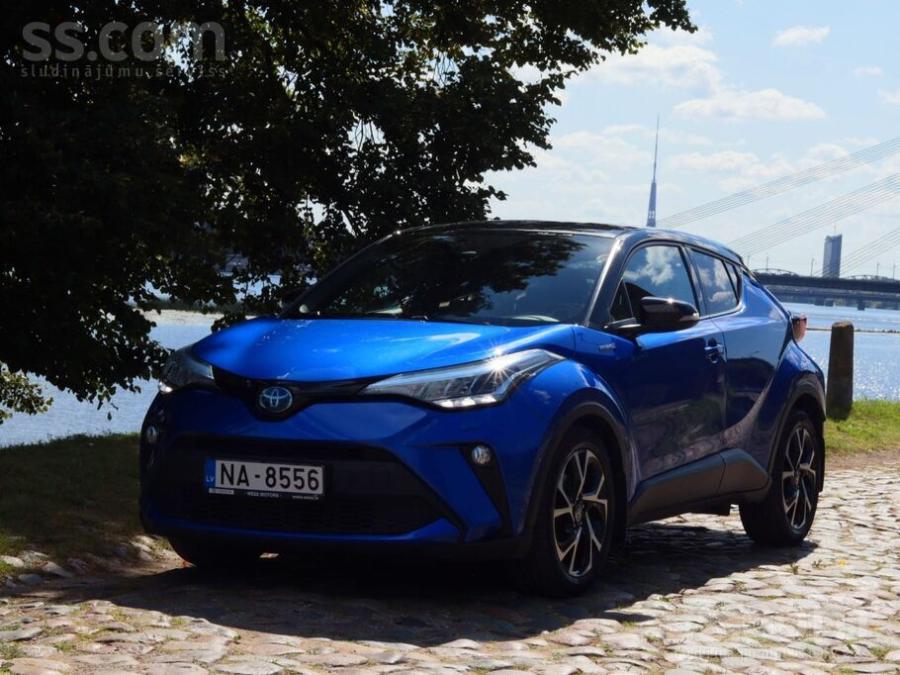 Синий Тойота C-HR 2021 в Рига, объемом двигателя 1.80 л и пробегом 53 тыс. км за 22500 €, фото 6 на AUTOMOTO.COM.LV